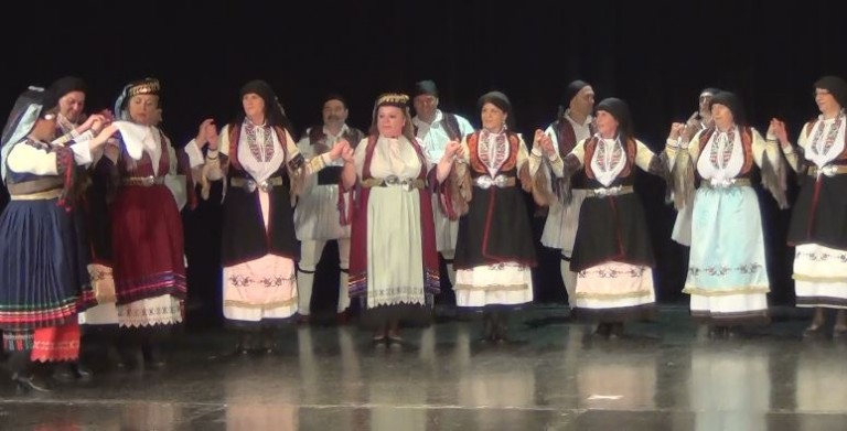 «Να γυρίζεις τη γης…» -Παραδοσιακοί χοροί από την Εργ. Λέσχη Ν. Σμύρνης ...