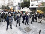 Καταγγελία σωματείων για το μπλόκο των ΜΑΤ στην διαδήλωση της 16ης ...